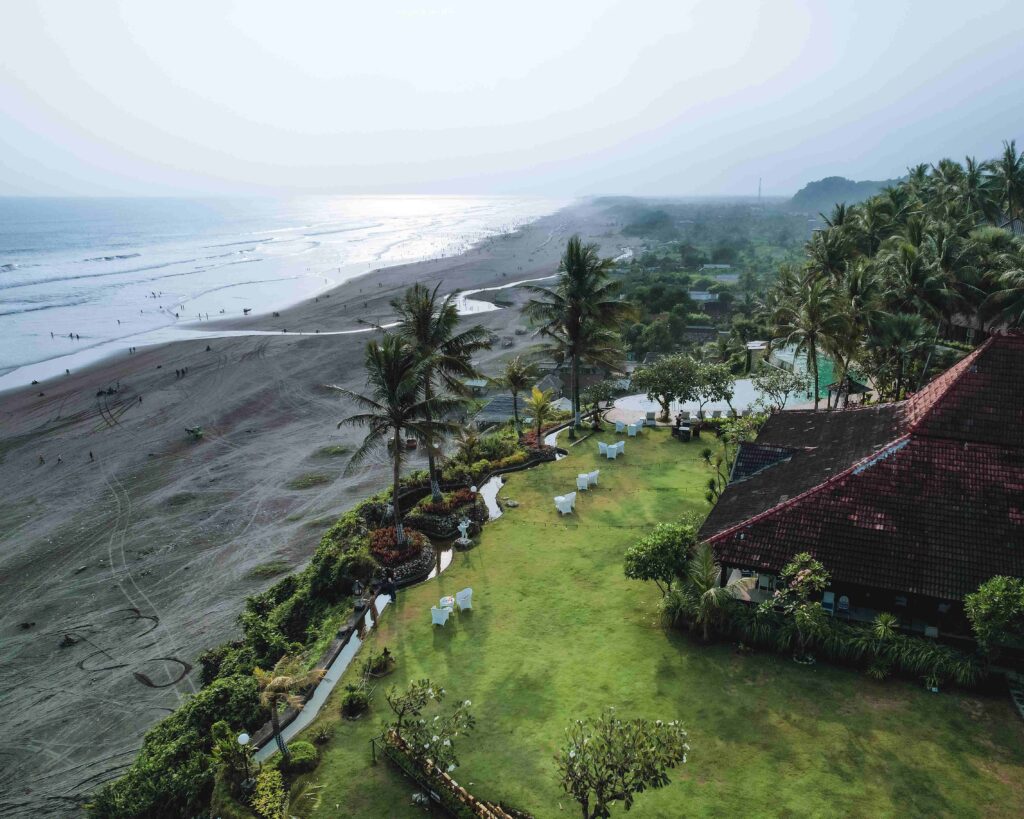 Contacts - Queen Resort Parangtritis